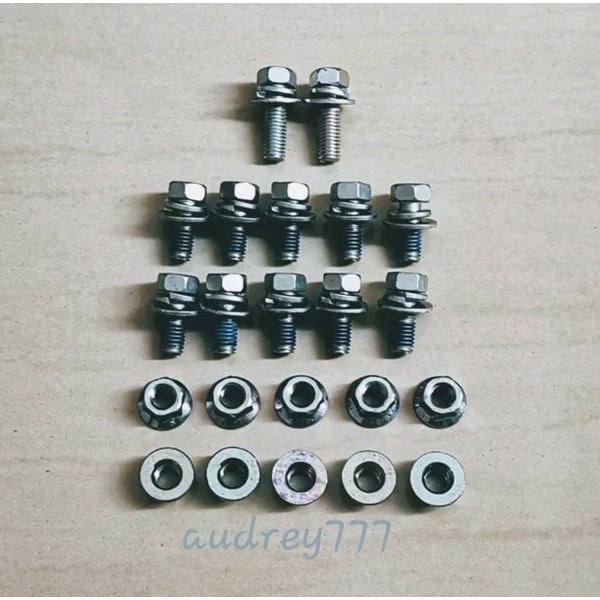 Jual ORI BAUT dan MUR Running Board - Injekan pintu samping Rh Lh ...