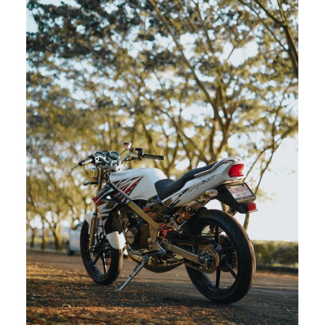 Jual Striping Lis Sticker Standar ORI Kawasaki Ninja SS 2013 putih ...
