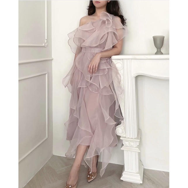 Jual (sewa baju kondangan / rent dress) touch up atelier | Shopee Indonesia