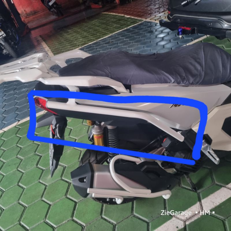 Jual Pelindung Body Belakang Honda ADV 160 | Shopee Indonesia