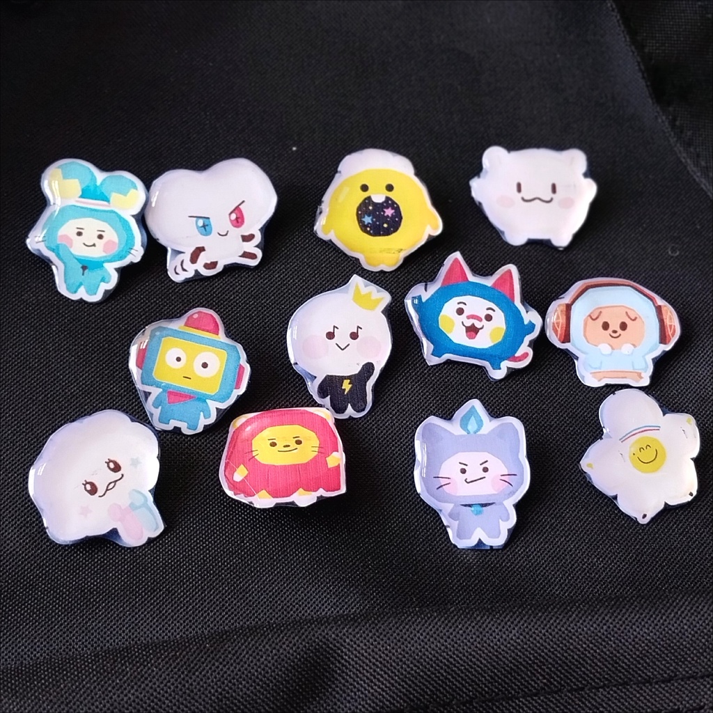 Jual TREASURE PIN BUTTON SET BROS TREASURE X LINE CHARACTER ISI 12 PCS ...