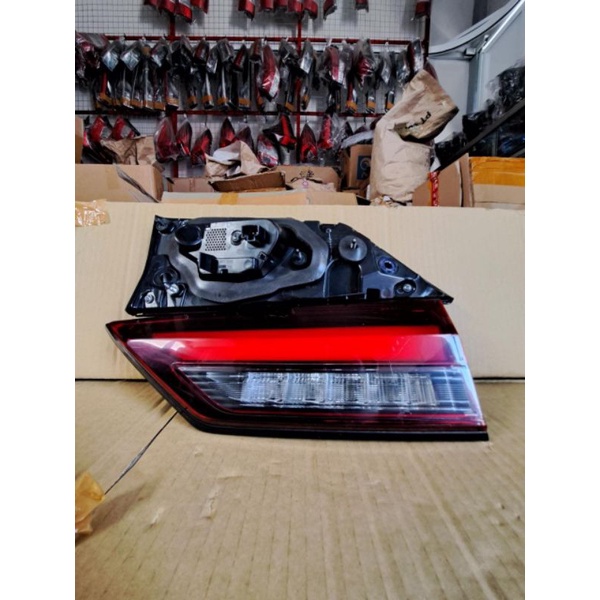 Jual lampu bagasi mobil expander cross thn 2020_2022 kanan/kiri ...