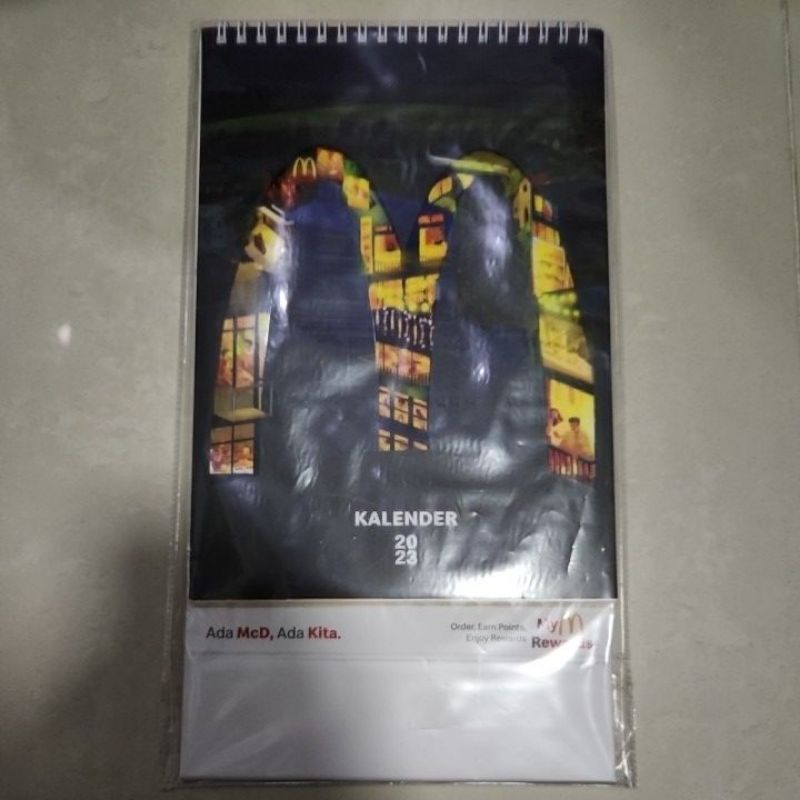 Jual kalender McDonald meja 2024 | Shopee Indonesia