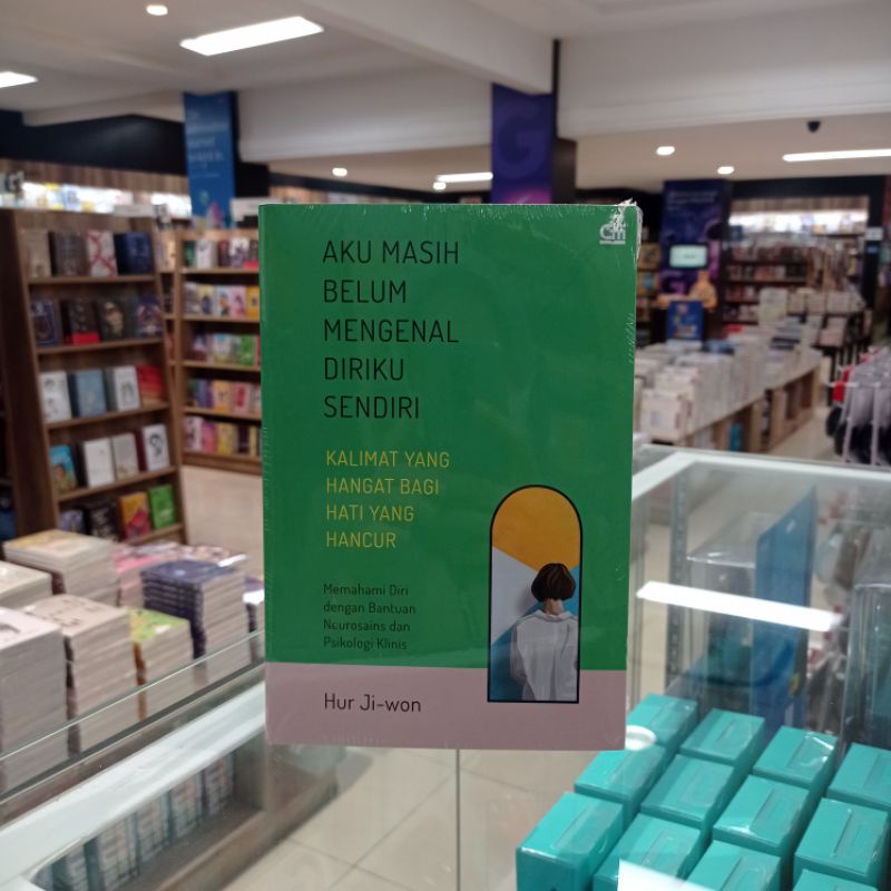 Jual Buku Aku Masih Belum Mengenal Diriku Sendiri - Hur Ji Won Original ...