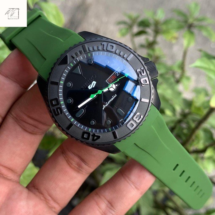 Jual Mod Seiko Yacht Master NH35 Automatic Seiko Mod Black Rubber Green | Shopee Indonesia