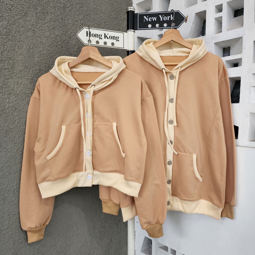 Jual ( Isi 2 Pcs ) jaket sweater crop nio button couple / jaket ...