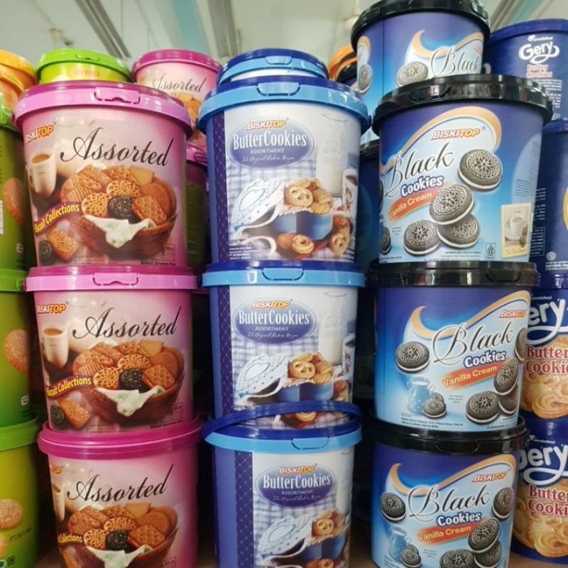 Jual Biskitop Biscuit ( Assorted, Butter cookies, Black cookies ...