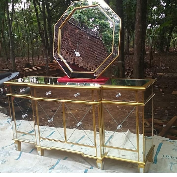 Jual Bufet Full Cermin Bahan Kayu Mahoni Dan MDF Desain Furniture ...