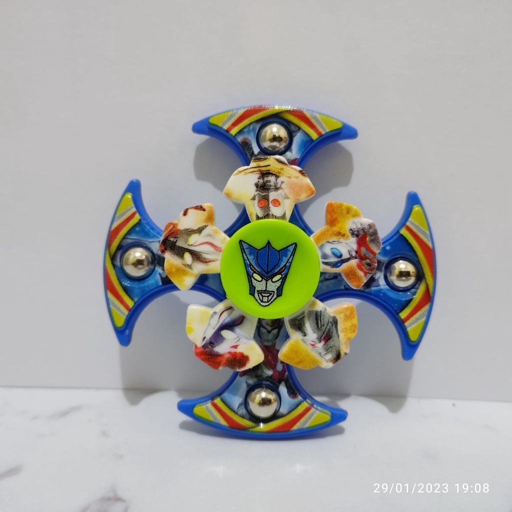 Jual Mainan Fidget Spinner Terbaru Spinner Karakter Ultraman Berputar ...