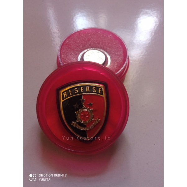 Jual Jual Pin Pdh Reserse Magnet Lapis mika merah kualitas premium ...