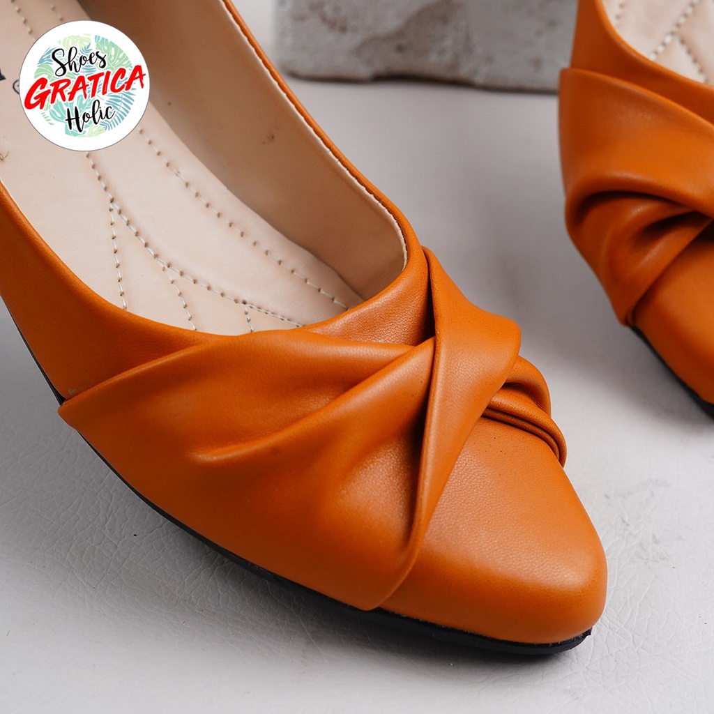 Jual Sepatu Kerja Model Terbaru 2024 (AYANA ) Flat Shoes Gratica / Sepatu kerja wanita | Shopee ...