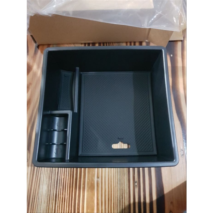 Jual Multi Tray Consule Box/Multitray Center Console box Grand Innova ...