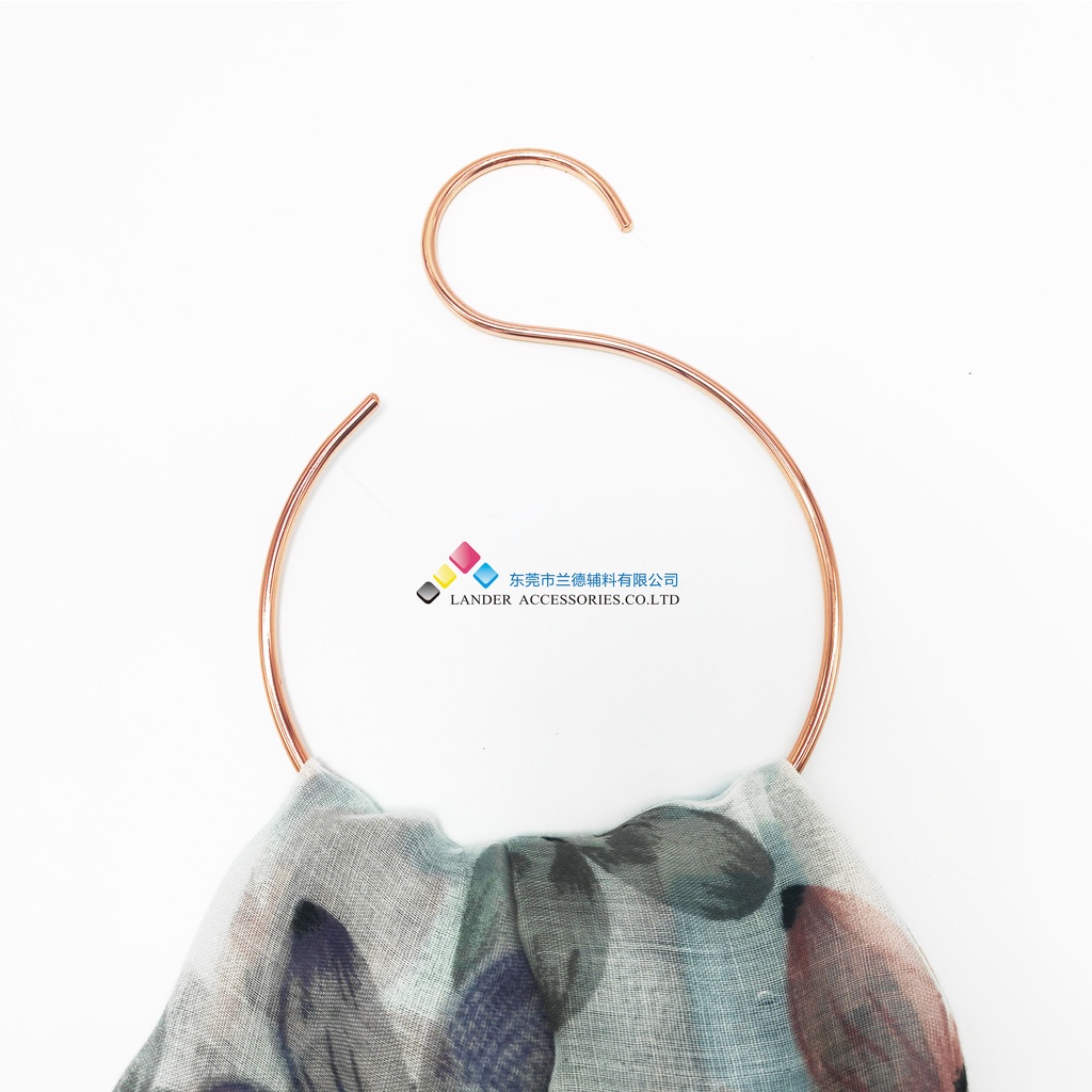 Jual Gantungan Hanger Hijab Kerudung Bulat Lingkaran LANDER / Hanger ...