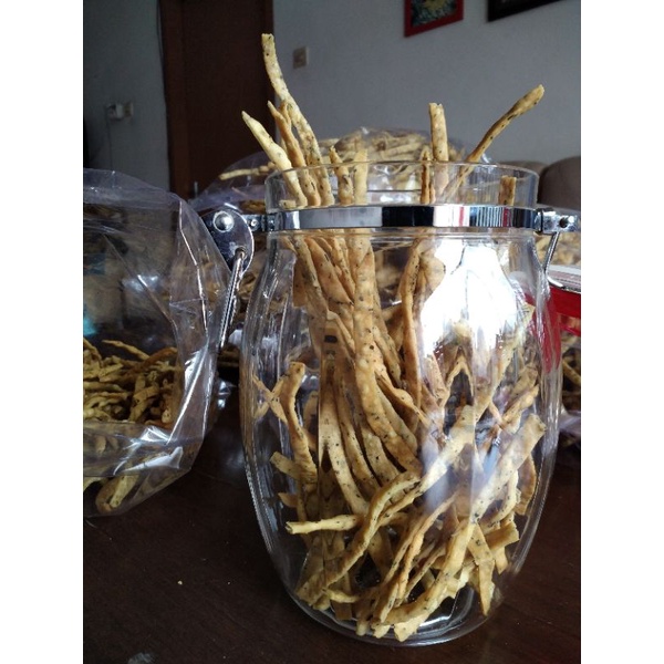 Jual stik bawang / ladrang / keripik HALAL | Shopee Indonesia
