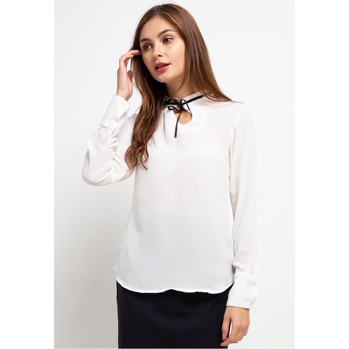 Jual CHANIRA Sela Blouse - White | Shopee Indonesia