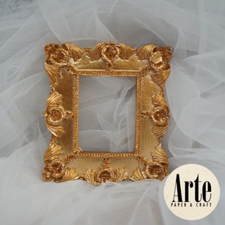 Jual Properti Foto Vintage Frame Gold Aesthetic Photo Prop Bingkai Emas ...