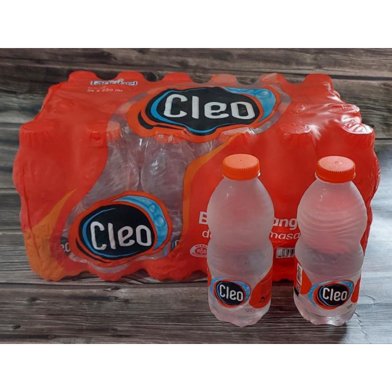 Jual CLEO air mineral 1 krat kemasan 220 mL isi 24 bot | Shopee Indonesia
