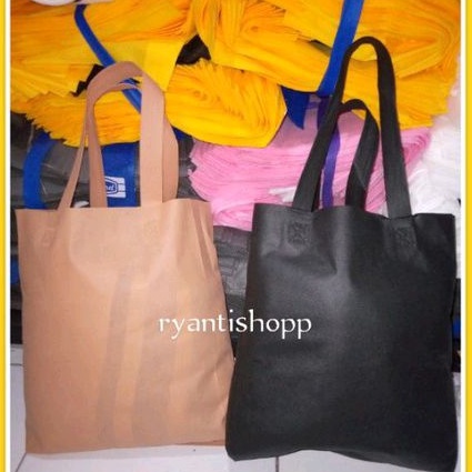Jual Tas Spunbond 75gsm Paling Laris uk 25x35x8 cm / Tas kain ...