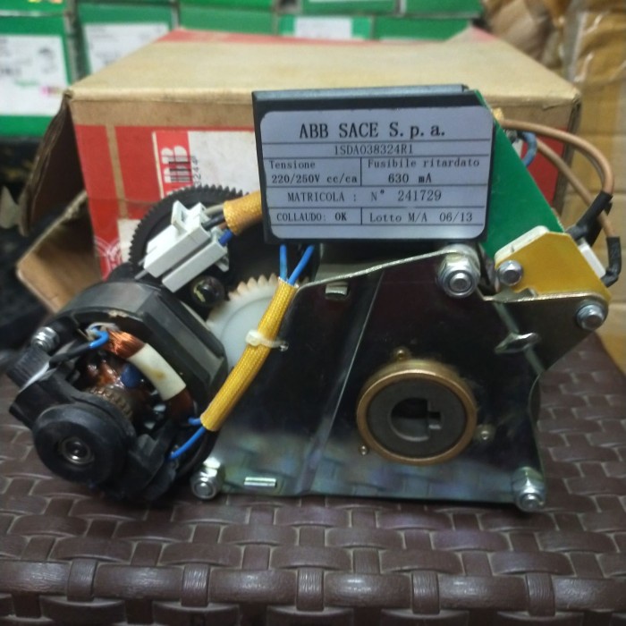 Jual Gear Motor Acb Abb Teggangan 220/250 Ac Dc | Shopee Indonesia