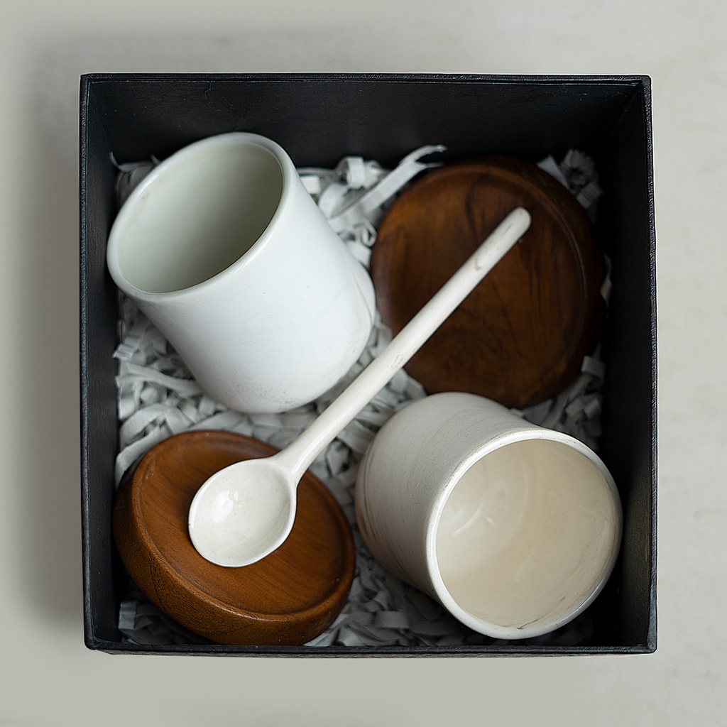 Jual Nuanza Paket Hampers 2 Mug Marble Set Coaster Jati Sendok /Gift ...