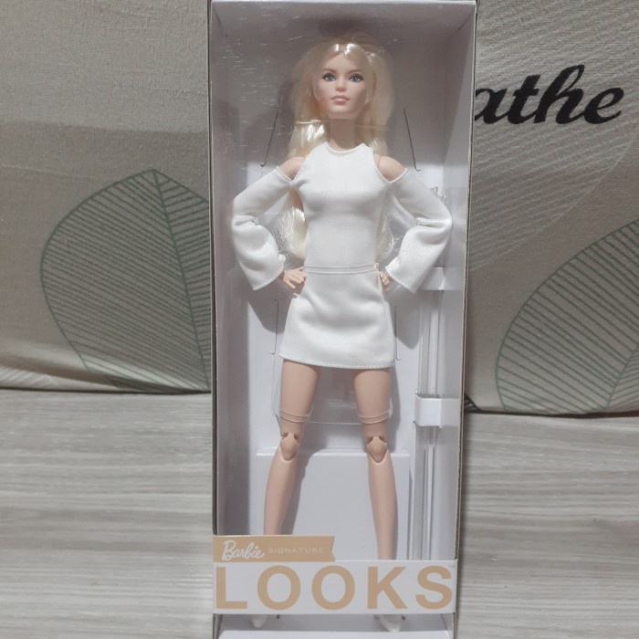 Jual Produk Terbaru New Barbie Signature Looks Tall, Blonde Original ...