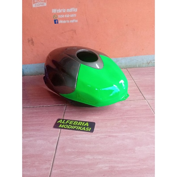 Jual cover tangki Yamaha R15 v2 model cover tangki Yamaha R6 | Shopee ...