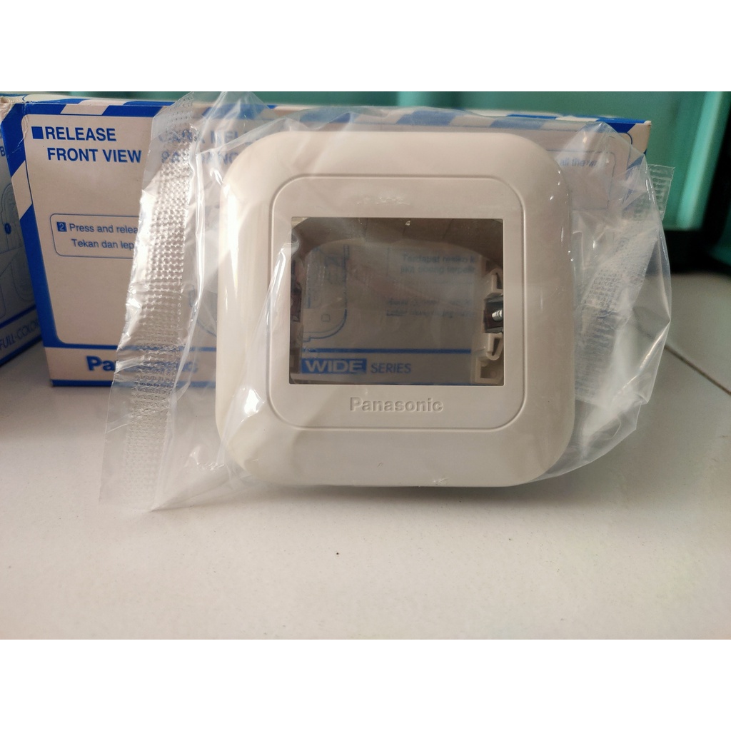 Jual FRAME KOSONGAN SERI LEBAR PANASONIC 1 GANG 2 DEVICE WEJ78029W ...