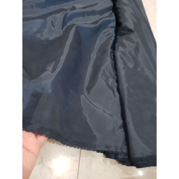 Jual PER MTR OBRAL C04 KAIN PARASUT NAVY HALUS COCOK UNTUK DALAMAN BAJU ...