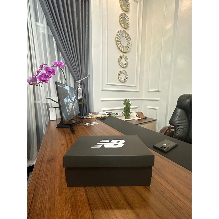 Jual KOTAK BOX DUS INERBOX SEPATU NEW BALANCE HITAM MURAH | Shopee ...