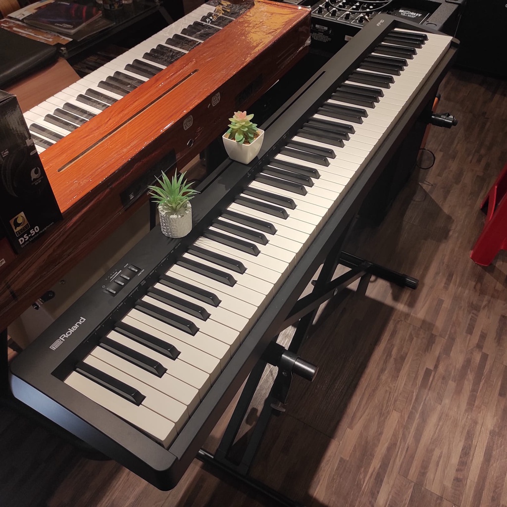 Jual Digital Piano Roland FP-10 Digital Portable Piano Roland FP10 FP ...