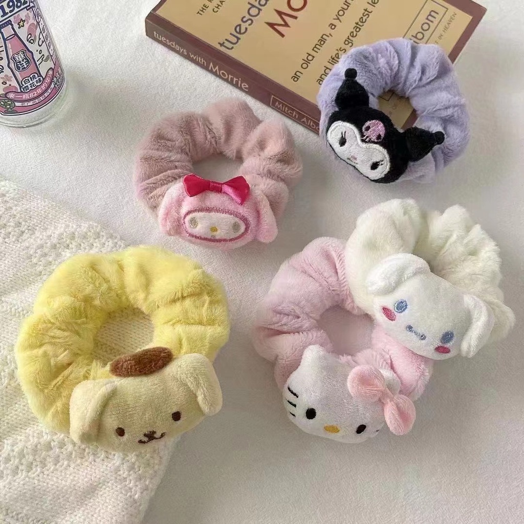 Jual Town Shell - sanrio furry scrunchy / scrunchie / scrunchies / ikat ...