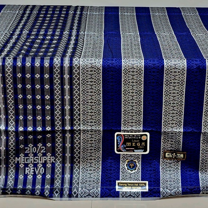 Jual Sarung Tenun Sutra Samarinda Mega Super Revo Kualitas Super edisi ...