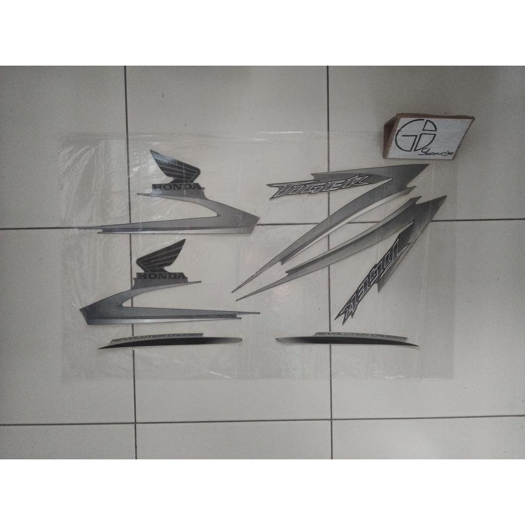 Jual Striping Sticker Lis Honda Tiger Revo PC 2009 2010 Abu Abu ...