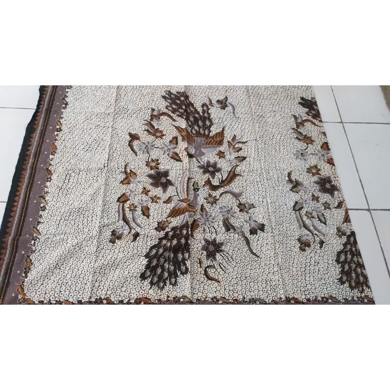 Jual batik trusmi kain batik tulis asli batik dasar putih batik wanita ... Jual batik trusmi kain batik tulis asli batik dasar putih batik wanita ...