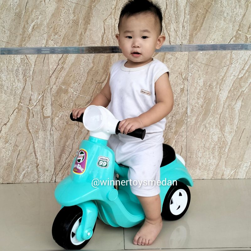 Jual Vespa Mini Fun bike / Scooter duduk / Vespa anak anak | Shopee ...