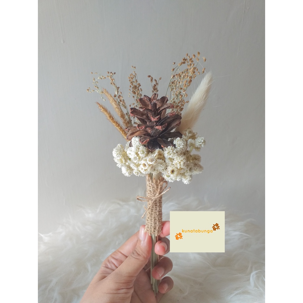 Jual buket bunga kering aesthetic | rangkaian dried flower pinus ...