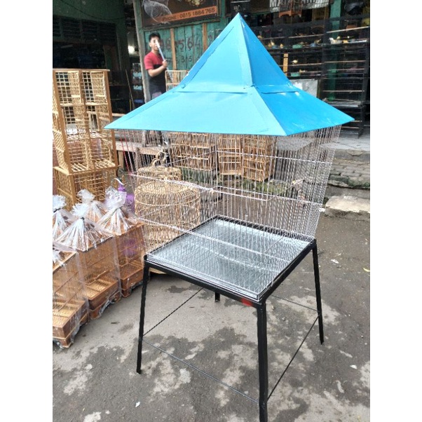 Jual SANGKAR KANDANG BEO KAKI BESI UK NO.2 UK 45X45. | Shopee Indonesia