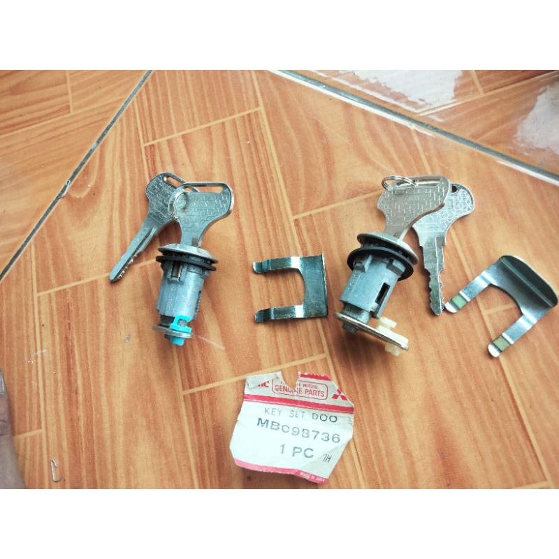 Jual kunci pintu original MMC colt diesel umplung | Shopee Indonesia