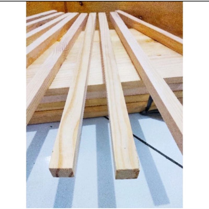 Jual kayu reng 2,5x2,5Jati Belanda/kayu pinus yang sudah finishing ...