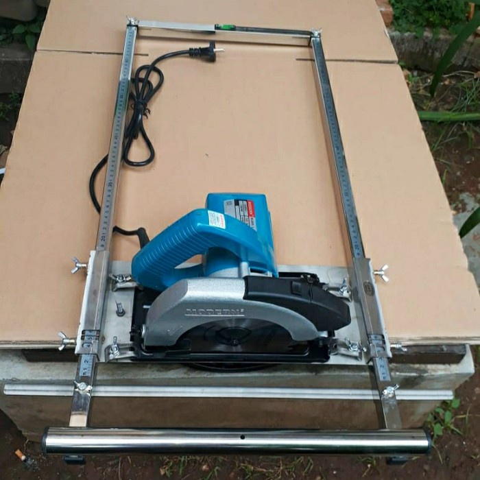 Jual CIRCULAR SAW TRACK GUIDE / SIRKEL JIG - TRACK SAW | Shopee Indonesia