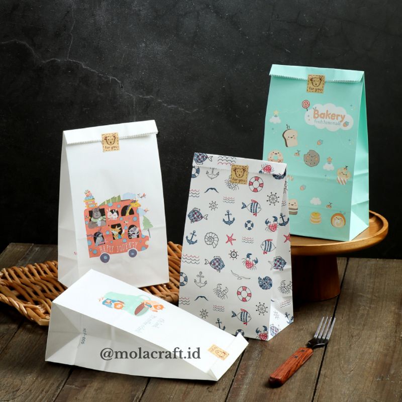 Jual Paperbag giftbag+ free stiker tempel ( motif lucu)/paperbag ...