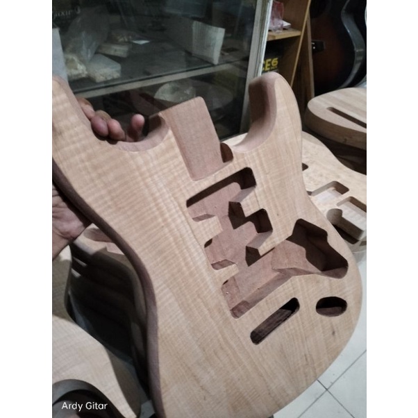 Jual Body gitar Ibanez RG dan tele | Shopee Indonesia