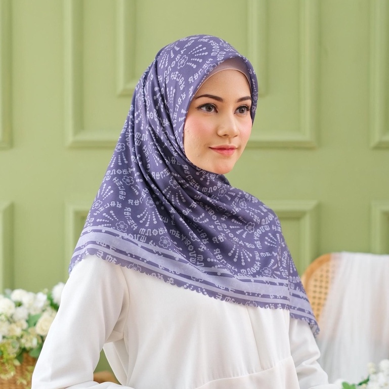 Jual Mevrouw Hijab MONOGRAM Series | Shopee Indonesia
