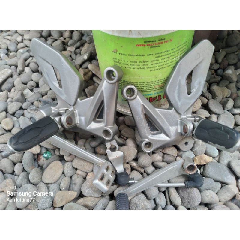 Jual Footstep foot step underbone pijakan kaki kanan kiri kawasaki ...