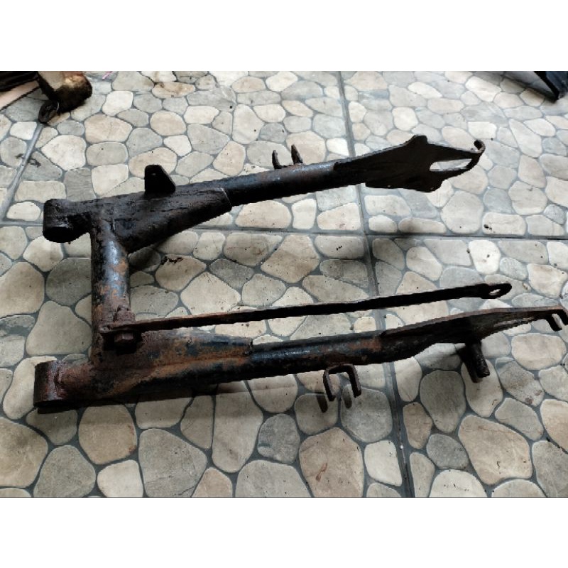 Jual swing arm Binter GTO kh100 GTO Mach2 kh110 original | Shopee Indonesia