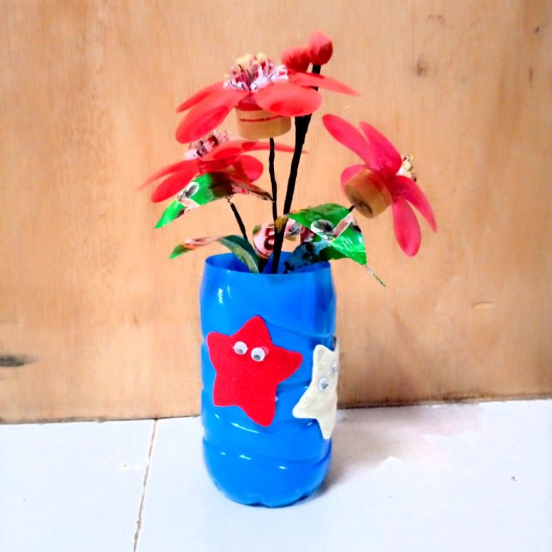 Jual Bunga dari botol plastik / kerajinan barang bekas / prakarya ...