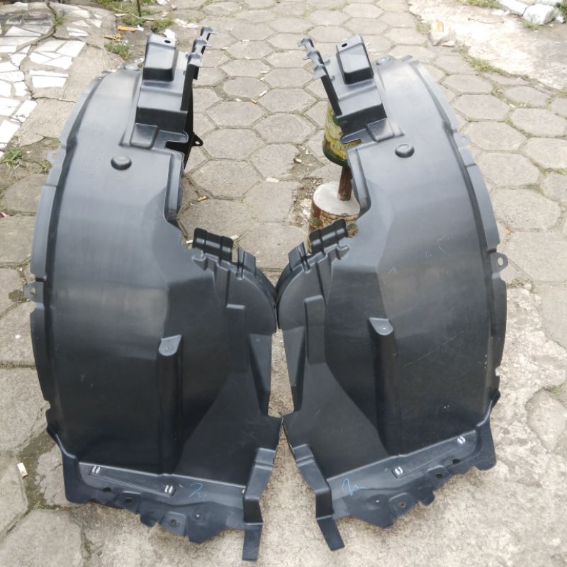 Jual Liner Fender Rush thn 2018-2022 Terios 2018-2022 Original | Shopee ...