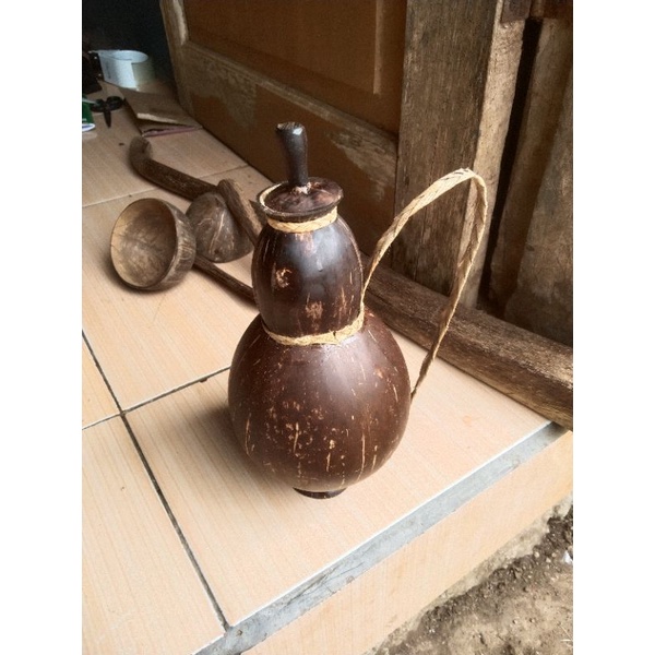 Jual botol air minum batok kelapa/ kempis batok kelapa tradisional ...