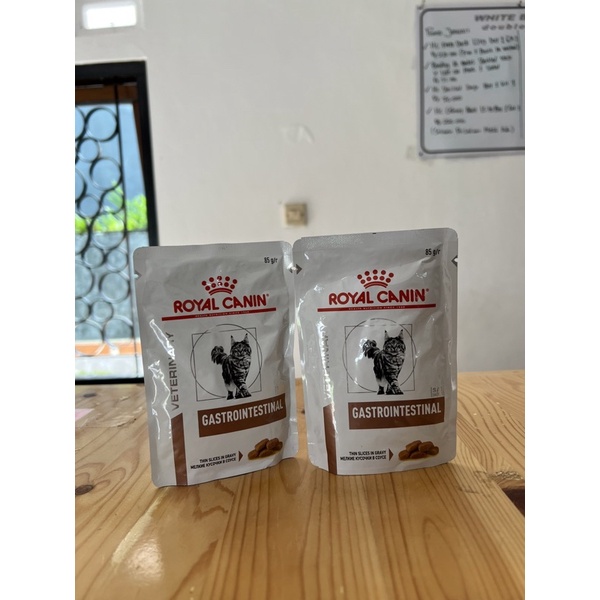 Jual Royal Canin Gastrointestinal Pouch Gasto Intestinal wet food 85gr ...
