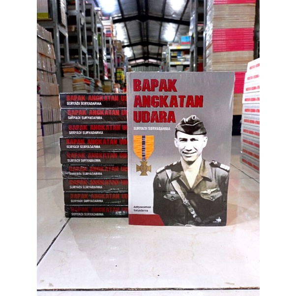Jual BUKU SEJARAH POLITIK // BUKU BAPAK ANGKATAN UDARA // BUKU BIOGRAFI ...